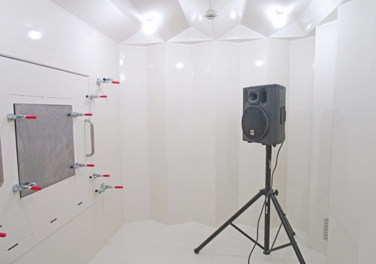 [For housing material manufacturers] Modular reverberation chamber ...
